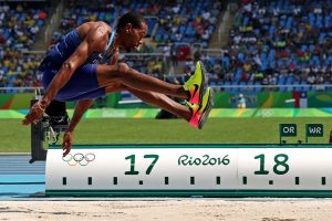 √ Lompat Jangkit : Teknik Dasar, Gaya, Peraturan, dan Sejarahnya