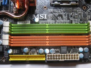 Pengertian Motherboard : Fungsi, Jenis, Komponen dan Cara Kerja